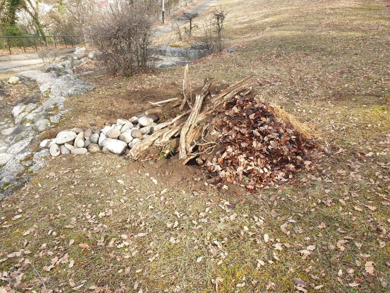 Travaux d’automne et divers – Action n°4 : ACCUMULEZ, les tas c’est bon ...